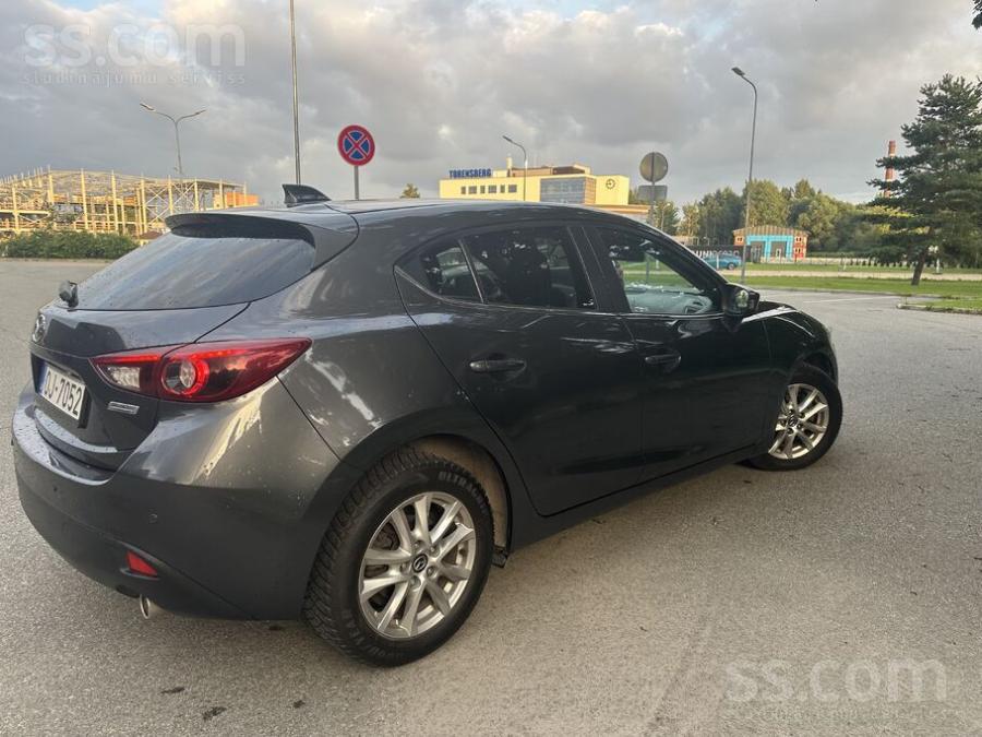Grey Mazda 3 2015 in Riga, with an engine capacity of 2.20 L and mileage of 192 thousand km for 5350 €, photo 5 on AUTOMOTO.COM.LV