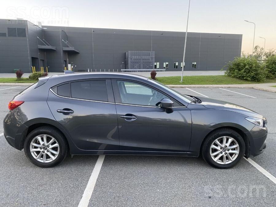 Grey Mazda 3 2015 in Riga, with an engine capacity of 2.20 L and mileage of 192 thousand km for 5350 €, photo 28 on AUTOMOTO.COM.LV