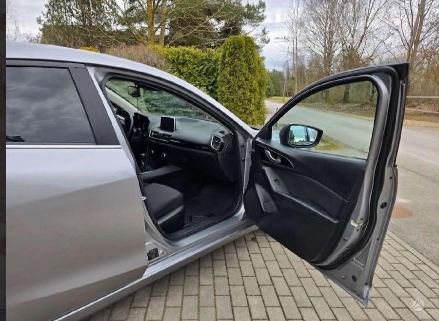 Pelēks Mazda 3 2015 Pakruojis, ar dzinēja tilpumu 2.19 L un nobraukumu 197 tūkst. km par 5900 €, foto 9 vietnē AUTOMOTO.COM.LV