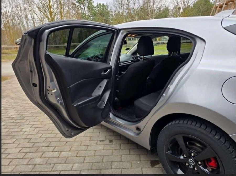 Pelēks Mazda 3 2015 Pakruojis, ar dzinēja tilpumu 2.19 L un nobraukumu 197 tūkst. km par 5900 €, foto 10 vietnē AUTOMOTO.COM.LV