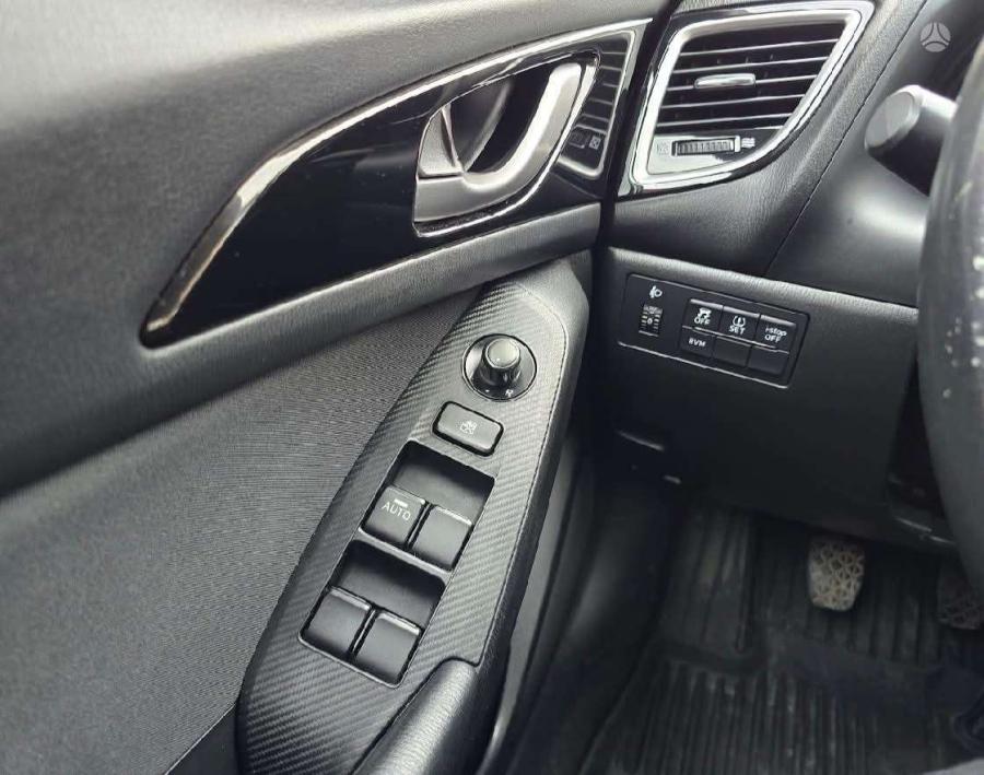 Pelēks Mazda 3 2015 Pakruojis, ar dzinēja tilpumu 2.19 L un nobraukumu 197 tūkst. km par 5900 €, foto 14 vietnē AUTOMOTO.COM.LV