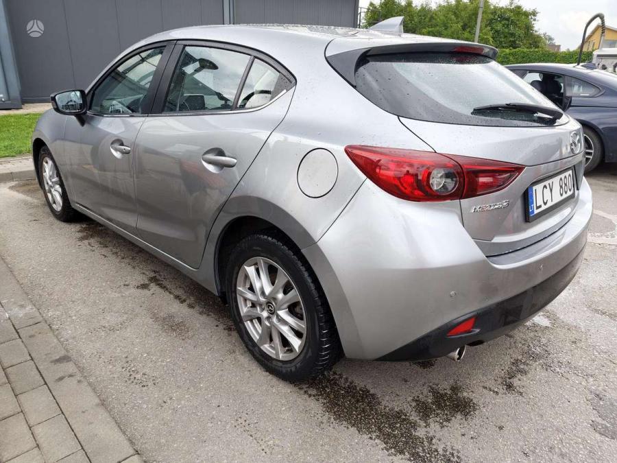 Pelēks Mazda 3 2015 Viļņa, ar dzinēja tilpumu 2.20 L un nobraukumu 234 tūkst. km par 5250 €, foto 5 vietnē AUTOMOTO.COM.LV