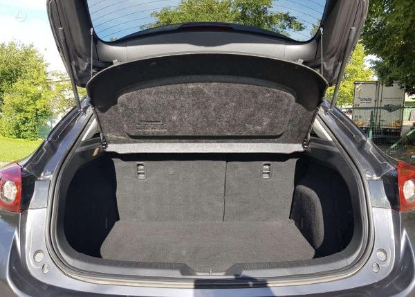 Pelēks Mazda 3 2015 Šauļi, ar dzinēja tilpumu 2.19 L un nobraukumu 189 tūkst. km par 3450 €, foto 10 vietnē AUTOMOTO.COM.LV