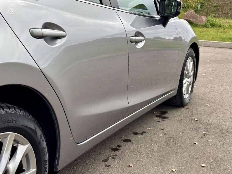 Pelēks Mazda 3 2015 Viļņa, ar dzinēja tilpumu 2.20 L un nobraukumu 234 tūkst. km par 4500 €, foto 10 vietnē AUTOMOTO.COM.LV