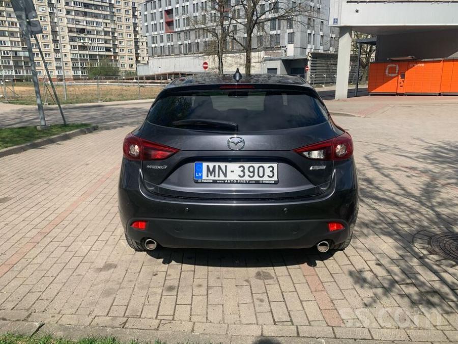 Grey Mazda 3 2016 in Riga, with an engine capacity of 2.20 L and mileage of 158 thousand km for 5000 €, photo 9 on AUTOMOTO.COM.LV