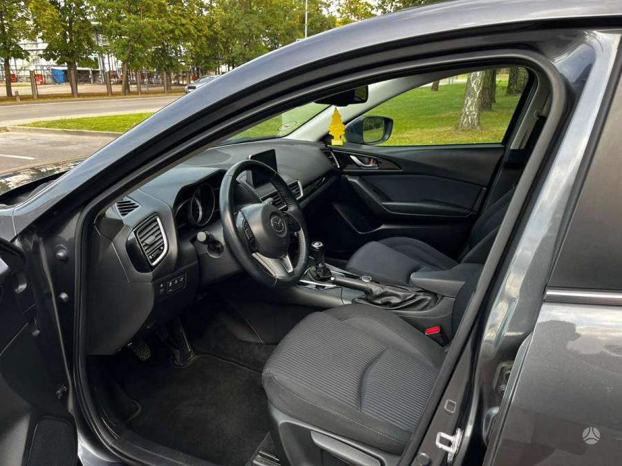 Pelēks Mazda 3 2016 Marijampole, ar dzinēja tilpumu 2.00 L un nobraukumu 166 tūkst. km par 8300 €, foto 10 vietnē AUTOMOTO.COM.LV