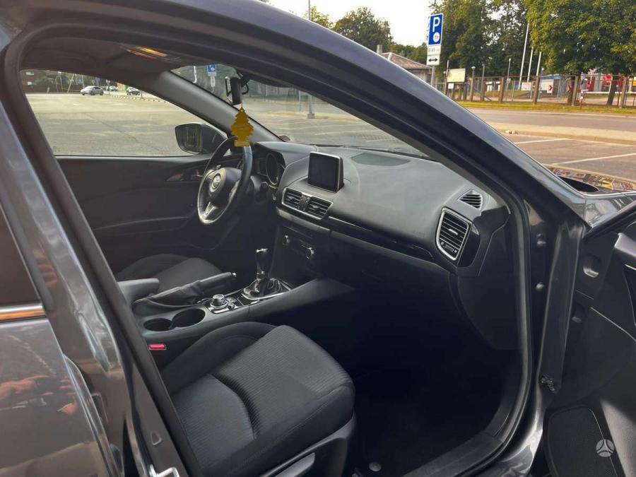 Pelēks Mazda 3 2016 Marijampole, ar dzinēja tilpumu 2.00 L un nobraukumu 166 tūkst. km par 8300 €, foto 14 vietnē AUTOMOTO.COM.LV