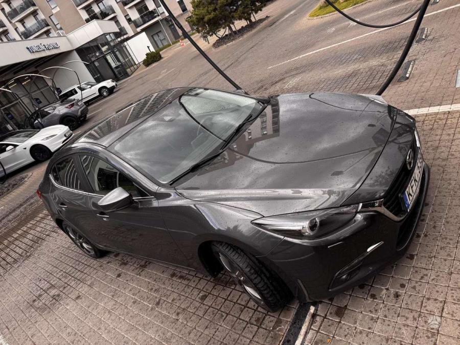 Grey Mazda 3 2018 in Vilnius, with an engine capacity of 2.00 L and mileage of 193 thousand km for 6500 €, photo 7 on AUTOMOTO.COM.LV