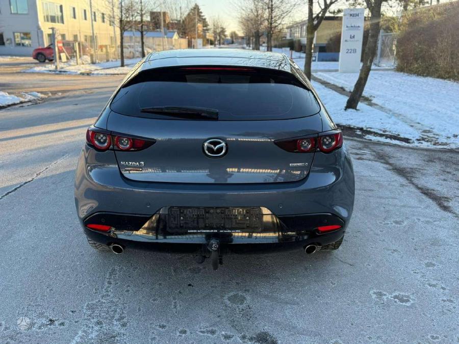 Grey Mazda 3 2019 in Taurage, with an engine capacity of 1.76 L and mileage of 149 thousand km for 12600 €, photo 10 on AUTOMOTO.COM.LV