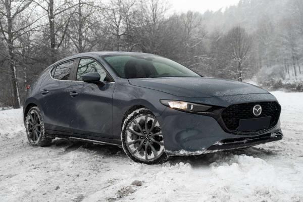 Grey Mazda 3 2019 in Vilnius, with an engine capacity of 2.49 L and mileage of 104 thousand km for 16999 €, photo 1 on AUTOMOTO.COM.LV