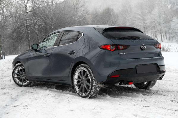 Pelēks Mazda 3 2019 Viļņa, ar dzinēja tilpumu 2.49 L un nobraukumu 104 tūkst. km par 16999 €, foto 7 vietnē AUTOMOTO.COM.LV