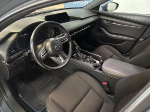 Grey Mazda 3 2019 in Vilnius, with an engine capacity of 2.00 L and mileage of 116 thousand km for 16500 €, photo 8 on AUTOMOTO.COM.LV