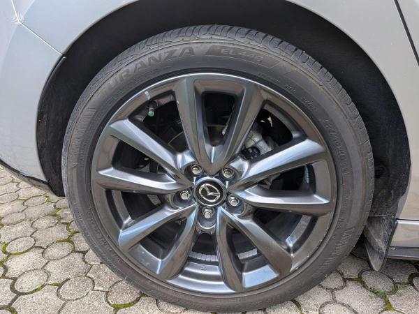 Pelēks Mazda 3 2022 Kauņa, ar dzinēja tilpumu 2.49 L un nobraukumu 15 tūkst. km par 18500 €, foto 5 vietnē AUTOMOTO.COM.LV