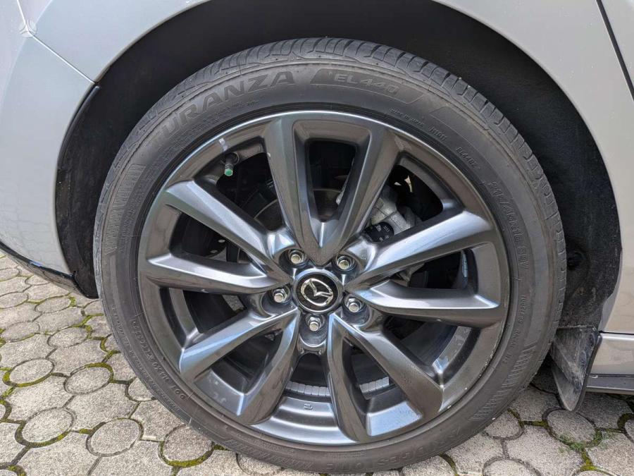 Pelēks Mazda 3 2022 Kauņa, ar dzinēja tilpumu 2.49 L un nobraukumu 15 tūkst. km par 18500 €, foto 6 vietnē AUTOMOTO.COM.LV