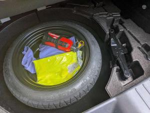Pelēks Mazda 3 2022 Kauņa, ar dzinēja tilpumu 2.49 L un nobraukumu 15 tūkst. km par 18500 €, foto 18 vietnē AUTOMOTO.COM.LV