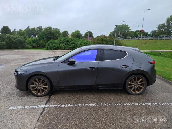 Мазда 3 2022 в Прейли на AUTOMOTO.COM.LV Серый Мазда 3 2022 в Прейли, объемом двигателя 2.00 л и пробегом 34 тыс. км за 25000 €, фото 3 на AUTOMOTO.COM.LV