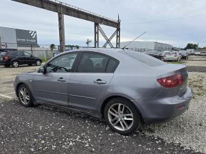 Grey Mazda 3 2005 in Tallinn, with an engine capacity of 1.60 L and mileage of 138 thousand km for 499 €, photo 12 on AUTOMOTO.COM.LV
