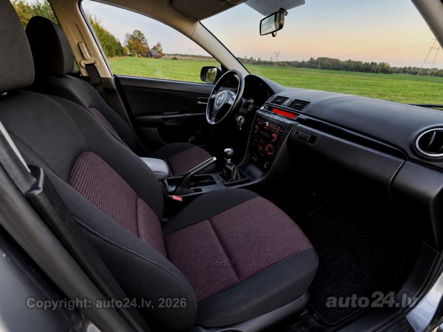 Pelēks Mazda 3 2005 Tartu, ar dzinēja tilpumu 1.60 L un nobraukumu 130 tūkst. km par 990 €, foto 6 vietnē AUTOMOTO.COM.LV