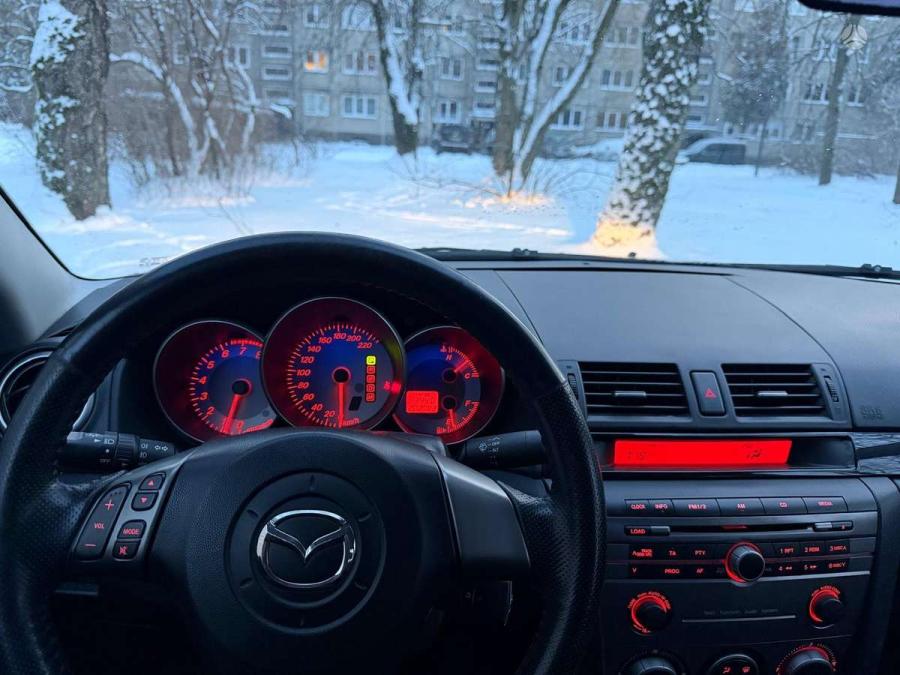 Pelēks Mazda 3 2006 Kauņa, ar dzinēja tilpumu 1.60 L un nobraukumu 203 tūkst. km par 1750 €, foto 12 vietnē AUTOMOTO.COM.LV
