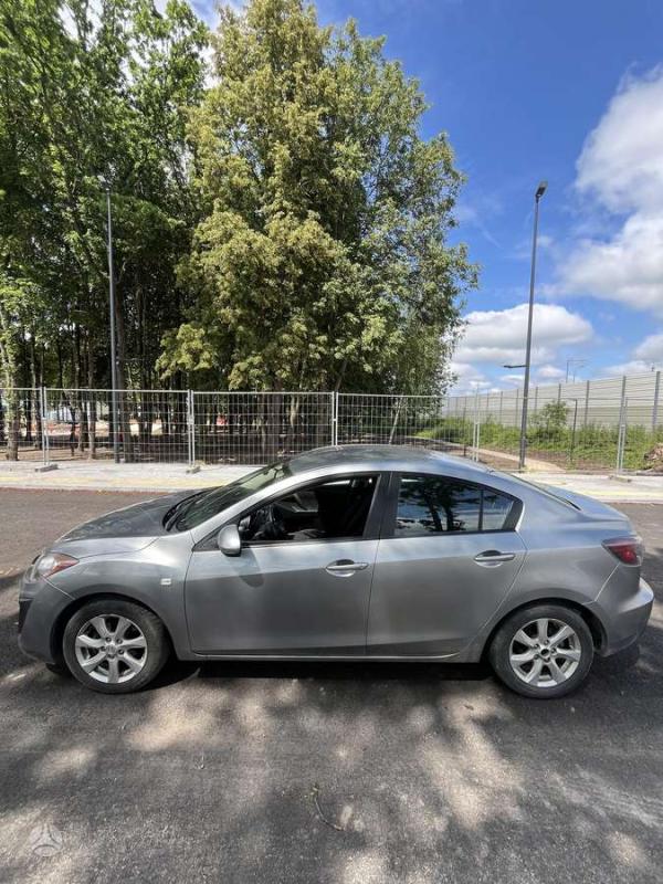 Pelēks Mazda 3 2010 Kauņa, ar dzinēja tilpumu 2.00 L un nobraukumu 149 tūkst. km par 2800 €, foto 5 vietnē AUTOMOTO.COM.LV