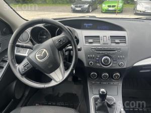 Pelēks Mazda 3 2013 Rīga, ar dzinēja tilpumu 1.60 L un nobraukumu 317 tūkst. km par 2300 €, foto 15 vietnē AUTOMOTO.COM.LV