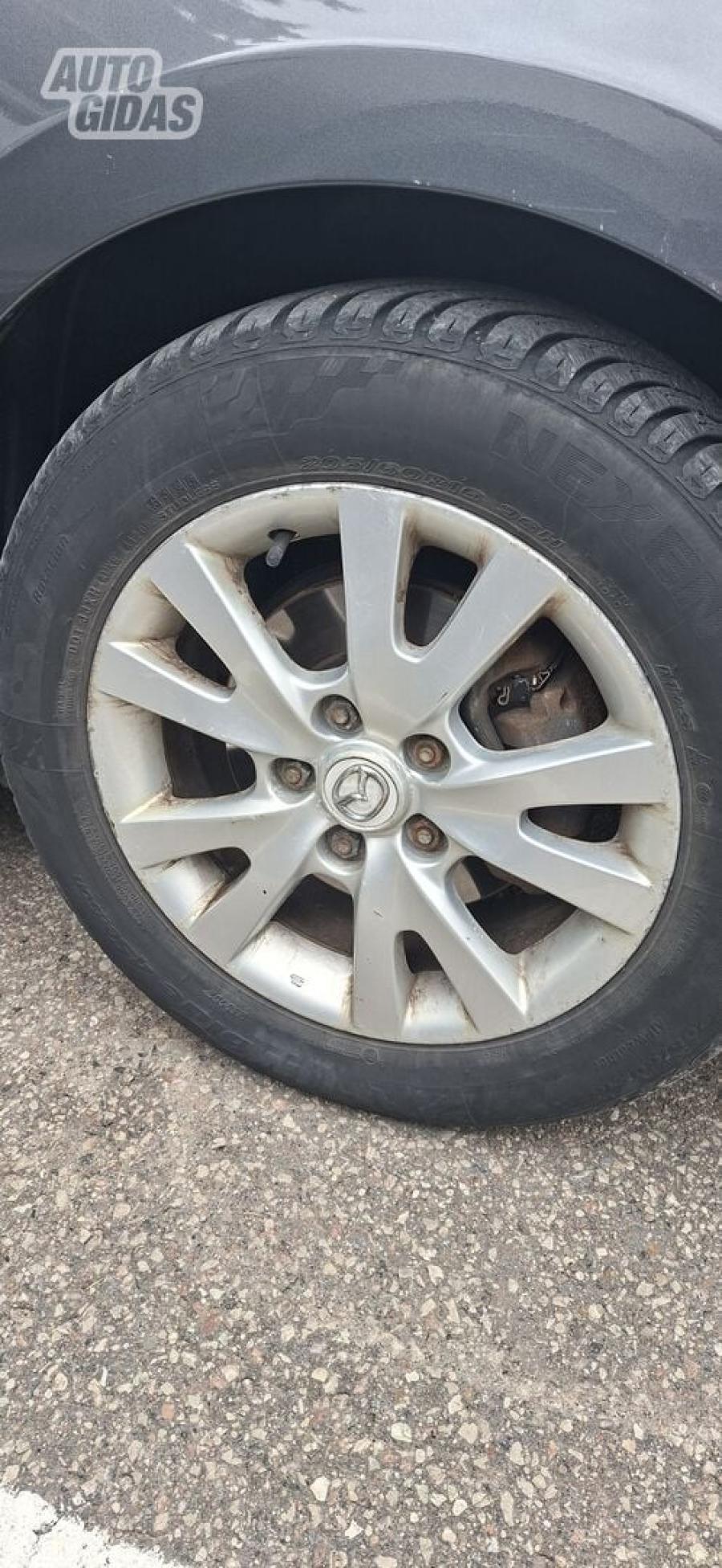 Grey Mazda 3 2014 in Vilnius, with an engine capacity of 2.00 L and mileage of 69 thousand km for 6000 €, photo 23 on AUTOMOTO.COM.LV