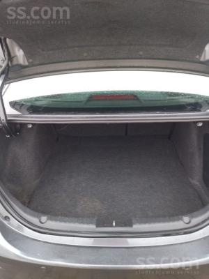 Grey Mazda 3 2014 in Riga, with an engine capacity of 2.20 L and mileage of 180 thousand km for 8790 €, photo 8 on AUTOMOTO.COM.LV