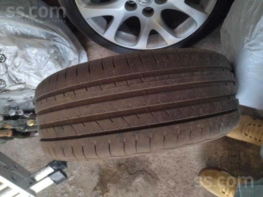 Grey Mazda 3 2014 in Riga, with an engine capacity of 2.20 L and mileage of 180 thousand km for 8790 €, photo 13 on AUTOMOTO.COM.LV