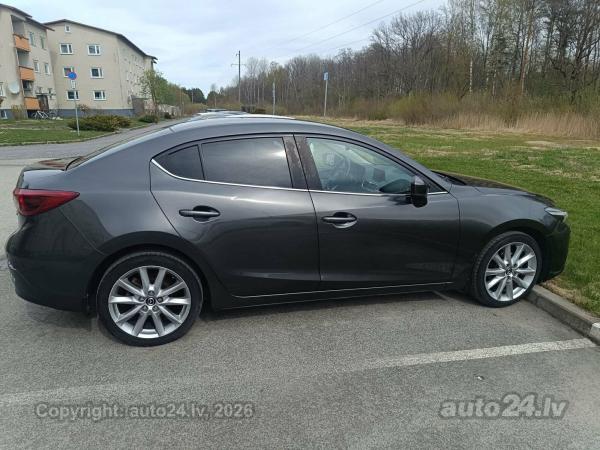 Grey Mazda 3 2017 in Tallinn, with an engine capacity of 2.00 L and mileage of 76 thousand km for 11990 €, photo 3 on AUTOMOTO.COM.LV