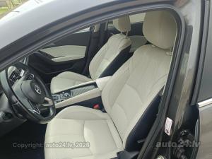 Grey Mazda 3 2017 in Tallinn, with an engine capacity of 2.00 L and mileage of 76 thousand km for 11990 €, photo 8 on AUTOMOTO.COM.LV