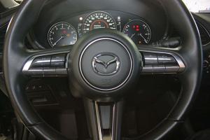 Grey Mazda 3 2019 in Kaunas, with an engine capacity of 2.00 L and mileage of 45 thousand km for 22112 €, photo 12 on AUTOMOTO.COM.LV