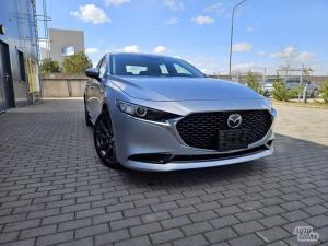 Grey Mazda 3 2020 in Siauliai, with an engine capacity of 2.50 L and mileage of 63 thousand km for 16888 €, photo 4 on AUTOMOTO.COM.LV