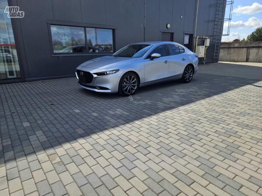 Grey Mazda 3 2020 in Siauliai, with an engine capacity of 2.50 L and mileage of 63 thousand km for 16888 €, photo 5 on AUTOMOTO.COM.LV