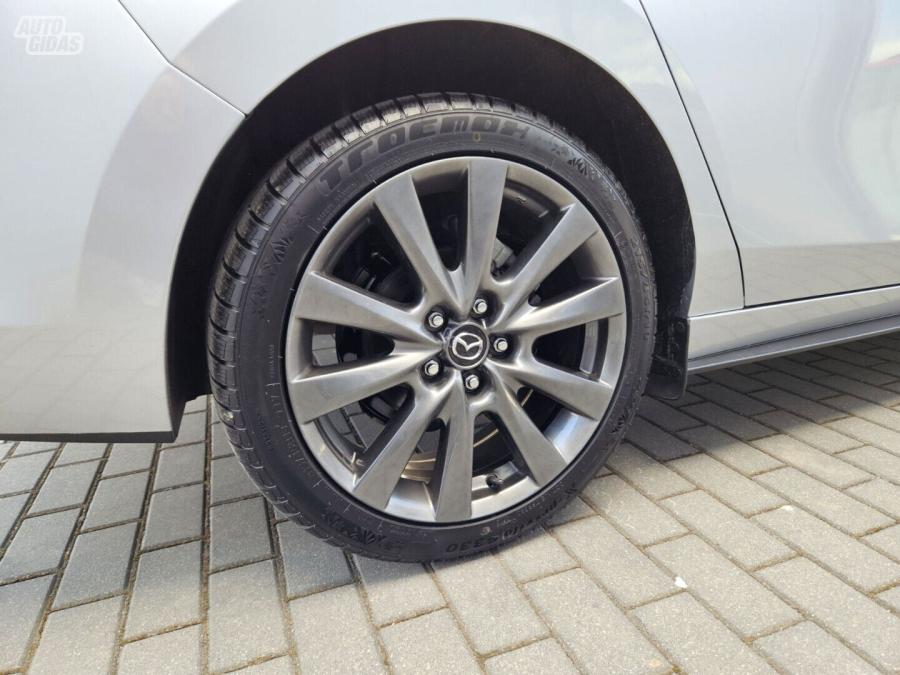 Grey Mazda 3 2020 in Siauliai, with an engine capacity of 2.50 L and mileage of 63 thousand km for 16888 €, photo 26 on AUTOMOTO.COM.LV