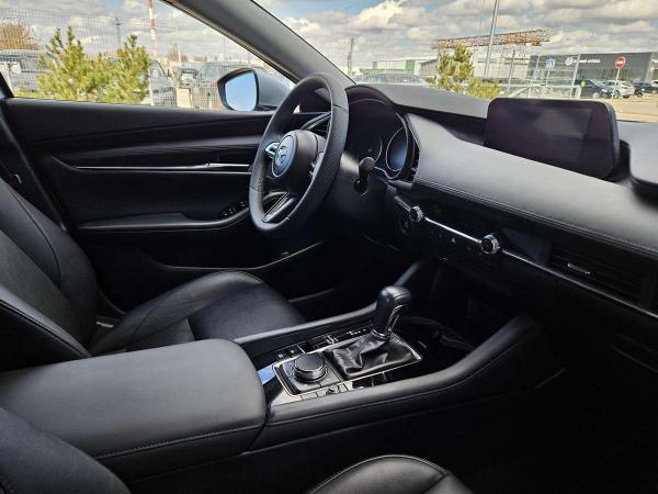 Pelēks Mazda 3 2020 Šauļi, ar dzinēja tilpumu 2.49 L un nobraukumu 64 tūkst. km par 16888 €, foto 6 vietnē AUTOMOTO.COM.LV