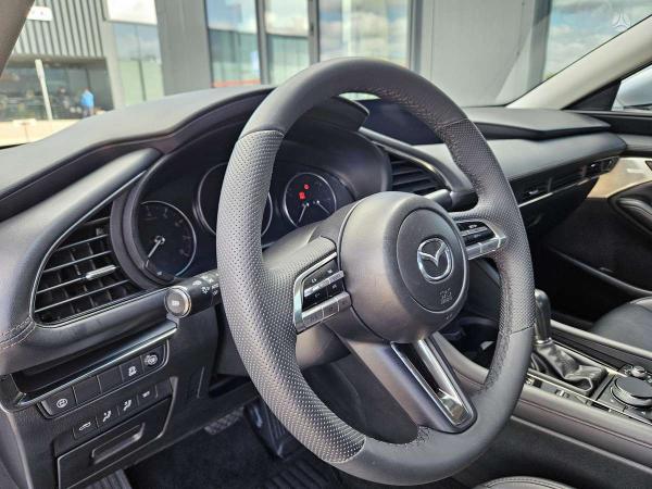 Pelēks Mazda 3 2020 Šauļi, ar dzinēja tilpumu 2.49 L un nobraukumu 64 tūkst. km par 16888 €, foto 8 vietnē AUTOMOTO.COM.LV