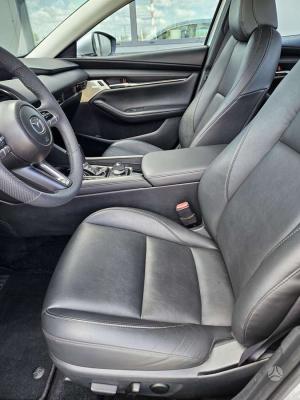 Pelēks Mazda 3 2020 Šauļi, ar dzinēja tilpumu 2.49 L un nobraukumu 64 tūkst. km par 16888 €, foto 10 vietnē AUTOMOTO.COM.LV