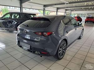 Grey Mazda 3 2021 in Kaunas, with an engine capacity of 2.00 L and mileage of 22 thousand km for 23894 €, photo 4 on AUTOMOTO.COM.LV