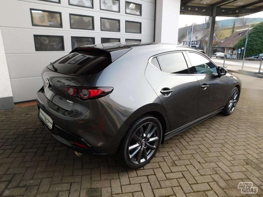 Grey Mazda 3 2021 in Kaunas, with an engine capacity of 2.00 L and mileage of 74 thousand km for 22212 €, photo 4 on AUTOMOTO.COM.LV
