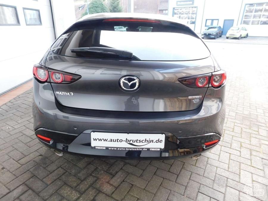 Grey Mazda 3 2021 in Kaunas, with an engine capacity of 2.00 L and mileage of 74 thousand km for 22212 €, photo 5 on AUTOMOTO.COM.LV