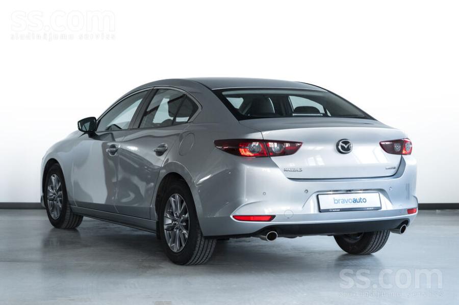 Pelēks Mazda 3 2021 Rīga, ar dzinēja tilpumu 2.00 L un nobraukumu 36 tūkst. km par 17490 €, foto 4 vietnē AUTOMOTO.COM.LV