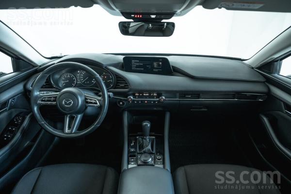 Grey Mazda 3 2021 in Riga, with an engine capacity of 2.00 L and mileage of 36 thousand km for 17490 €, photo 6 on AUTOMOTO.COM.LV