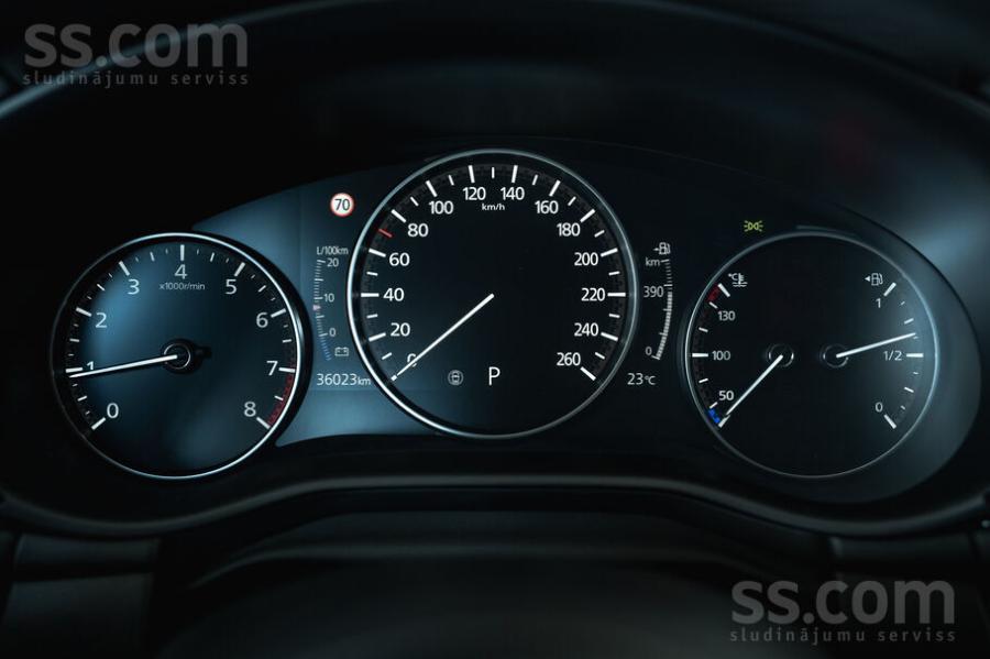 Pelēks Mazda 3 2021 Rīga, ar dzinēja tilpumu 2.00 L un nobraukumu 36 tūkst. km par 17490 €, foto 8 vietnē AUTOMOTO.COM.LV