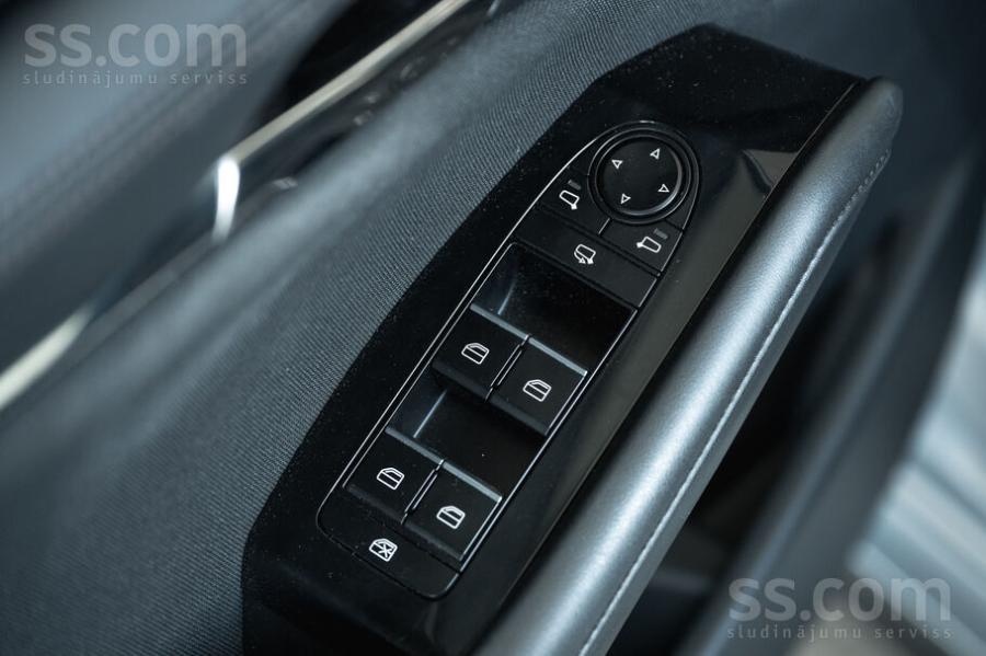 Pelēks Mazda 3 2021 Rīga, ar dzinēja tilpumu 2.00 L un nobraukumu 36 tūkst. km par 17490 €, foto 20 vietnē AUTOMOTO.COM.LV