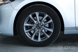 Pelēks Mazda 3 2021 Rīga, ar dzinēja tilpumu 2.00 L un nobraukumu 36 tūkst. km par 17490 €, foto 23 vietnē AUTOMOTO.COM.LV
