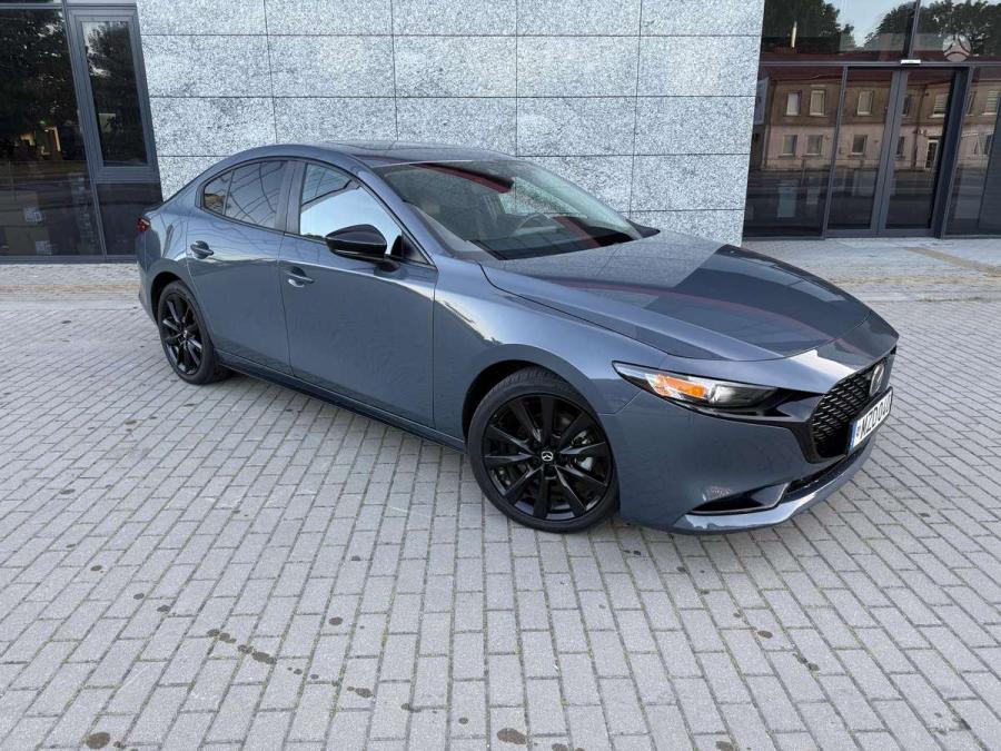 Grey Mazda 3 2023 in Klaipeda, with an engine capacity of 2.49 L and mileage of 23 thousand km for 16900 €, photo 1 on AUTOMOTO.COM.LV