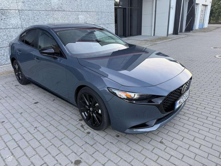Grey Mazda 3 2023 in Klaipeda, with an engine capacity of 2.49 L and mileage of 23 thousand km for 16900 €, photo 3 on AUTOMOTO.COM.LV