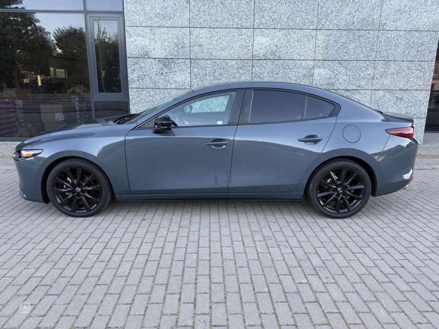 Grey Mazda 3 2023 in Klaipeda, with an engine capacity of 2.49 L and mileage of 23 thousand km for 16900 €, photo 7 on AUTOMOTO.COM.LV