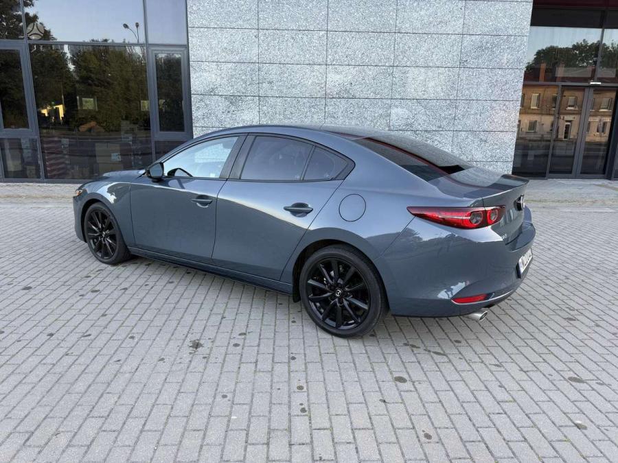 Grey Mazda 3 2023 in Klaipeda, with an engine capacity of 2.49 L and mileage of 23 thousand km for 16900 €, photo 12 on AUTOMOTO.COM.LV