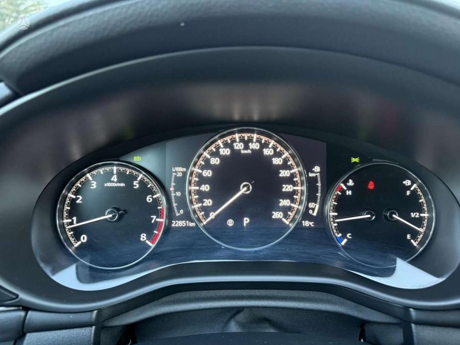 Grey Mazda 3 2023 in Klaipeda, with an engine capacity of 2.49 L and mileage of 23 thousand km for 16900 €, photo 17 on AUTOMOTO.COM.LV
